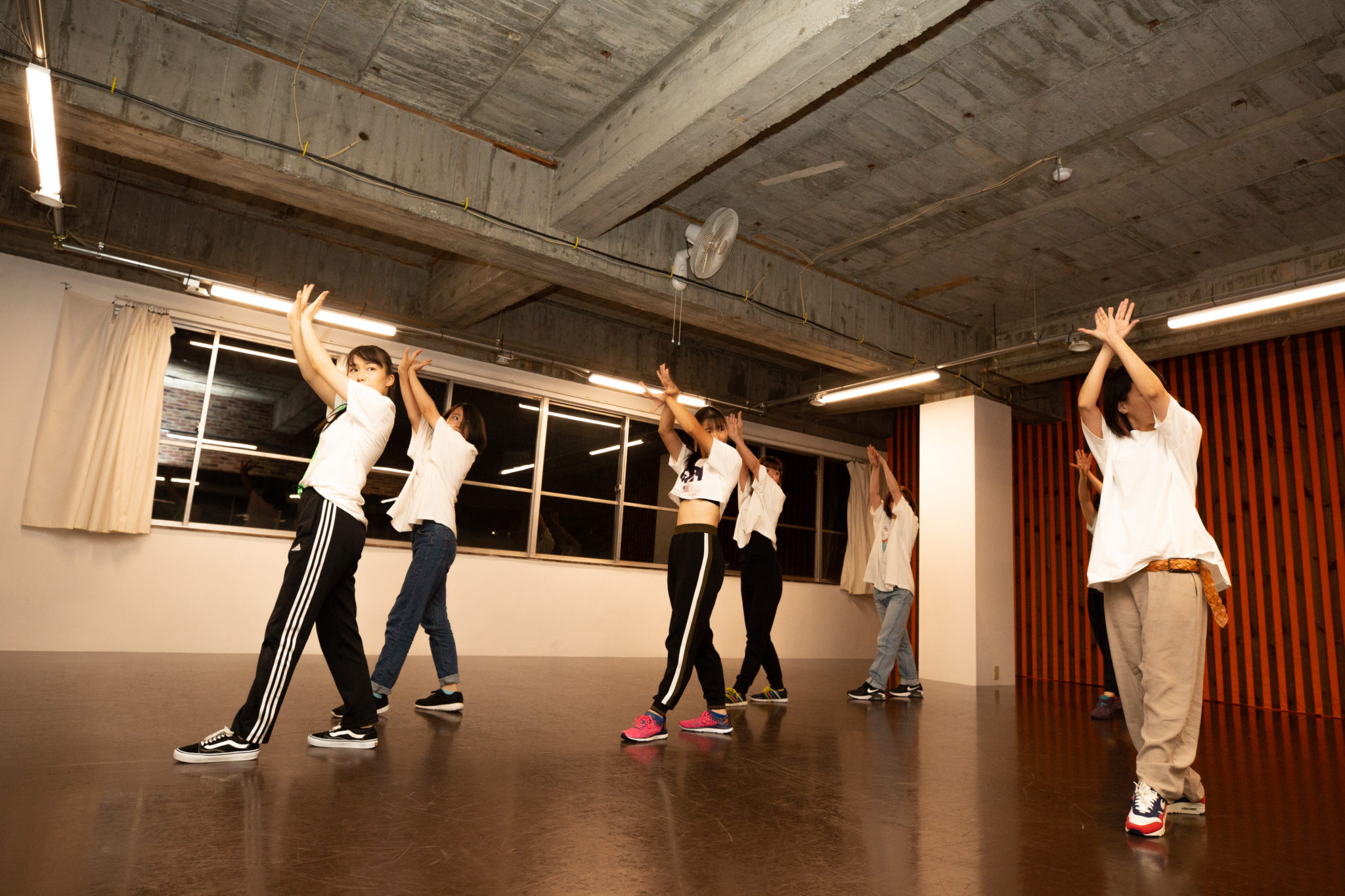 レッスンの流れ | 岡山のダンススタジオ JDL DANCE STUDIO – 初心者の方も楽しめるJDLダンススタジオ